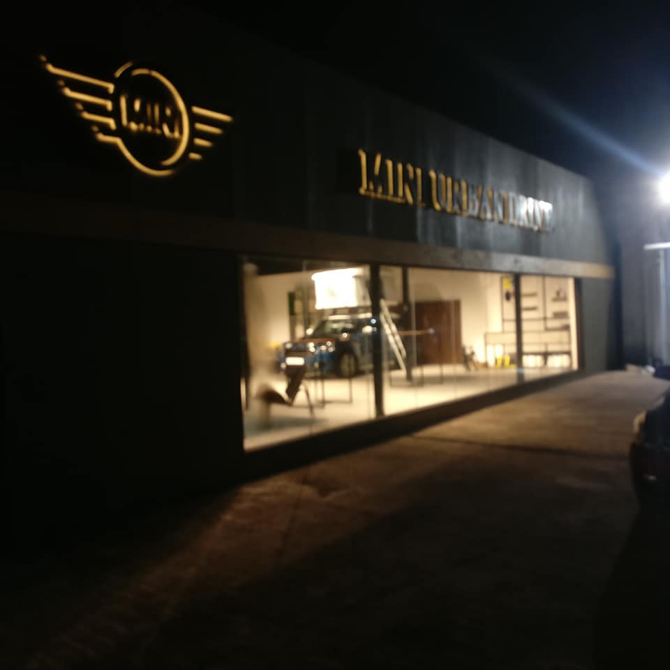 MINI Urban Drive - Infinity Cars