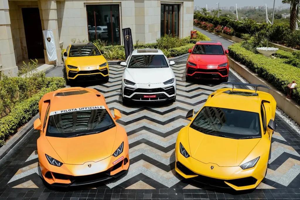 Lamborghini Bull Run - Infinity Cars